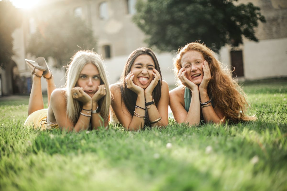 Comment se faire des amis en or ? - Mims Natoo